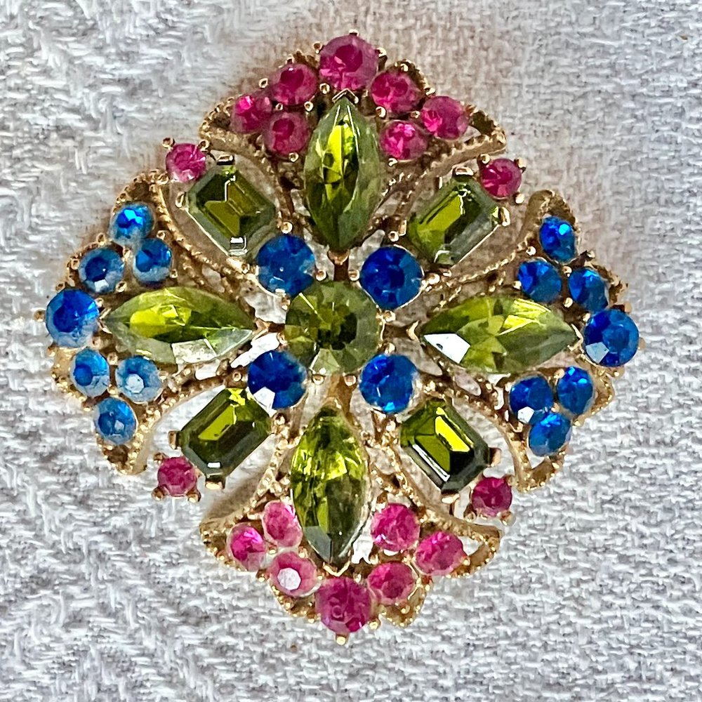 1940s 1950s Colorful Large Rhinestone Brooch - Gem